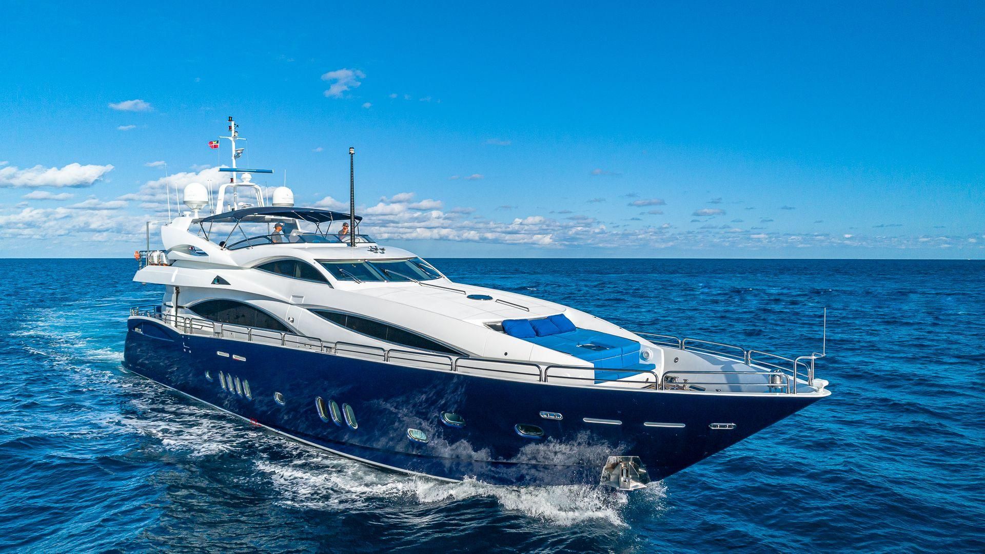 Sunseeker motor yacht Kefi sold